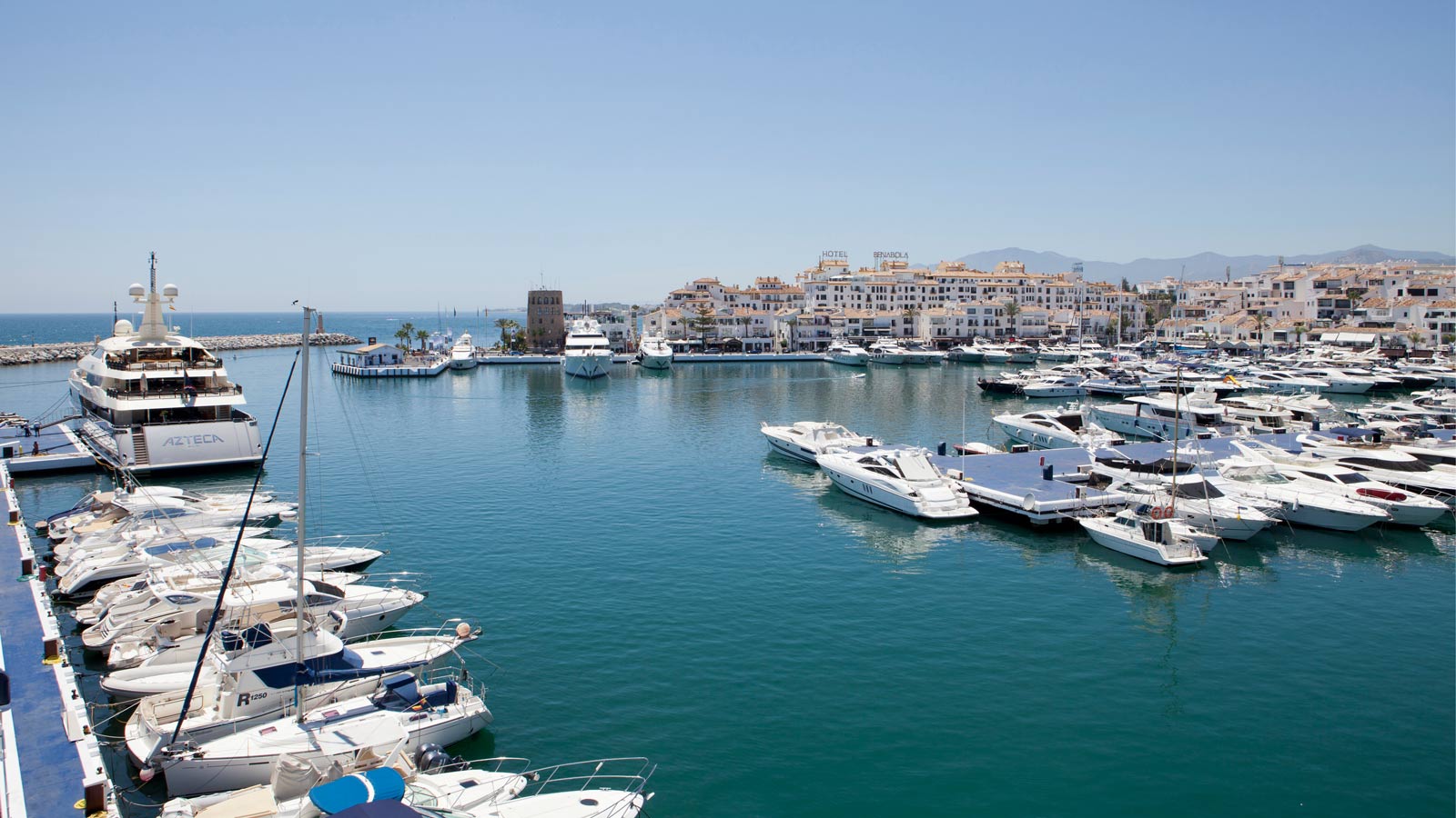 Be seduced by the charms of Puerto Banús