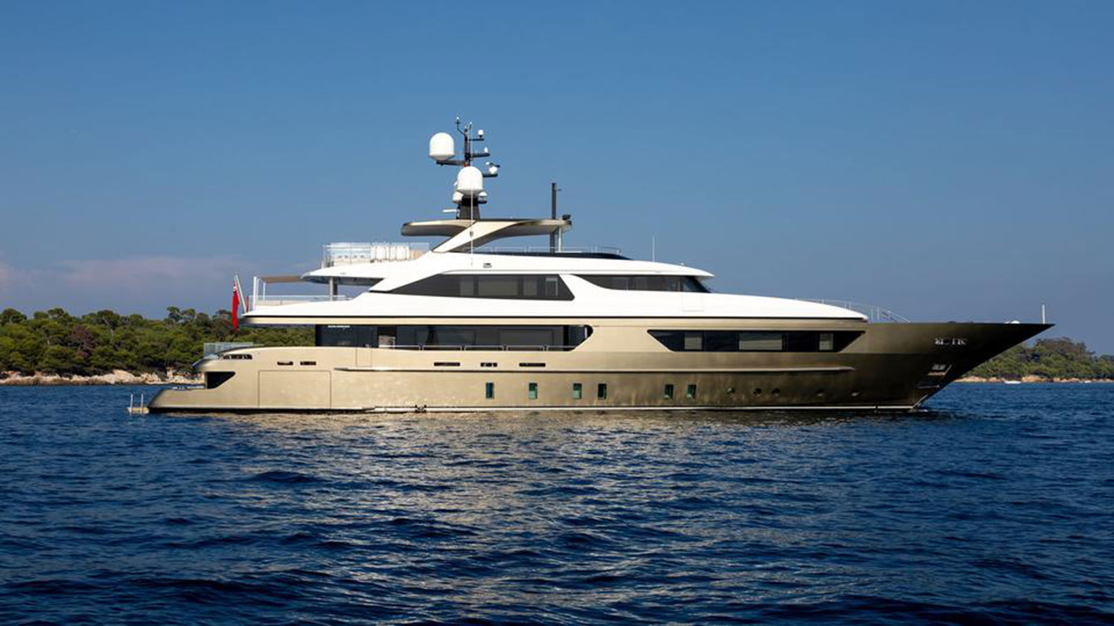 TRIDENT yacht (Sanlorenzo, 46m, 2014)
