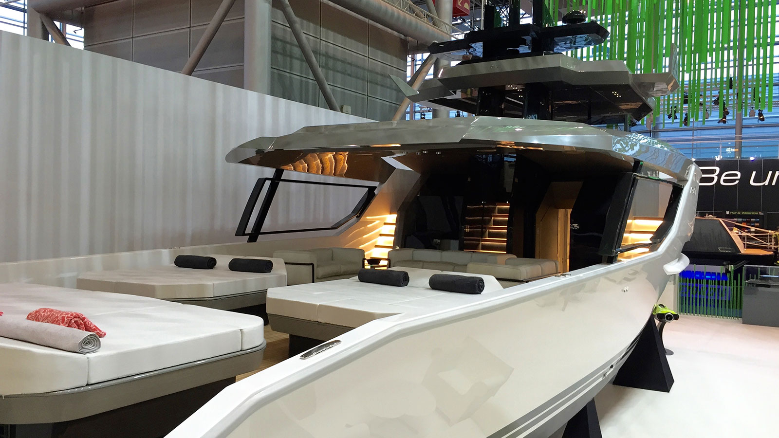Eco-friendly Arcadia Sherpa shadow boat debuts at Boot Düsseldorf