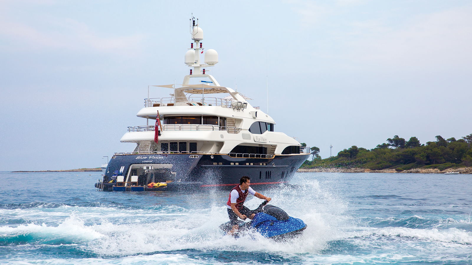 Blue Vision: Inside the Benetti's Crew-Led Refit