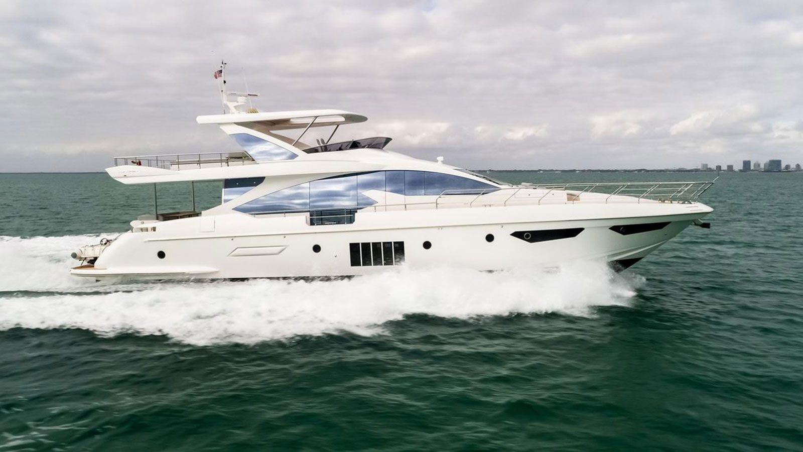 April Fools yacht (Azimut, 25.2m, 2017)