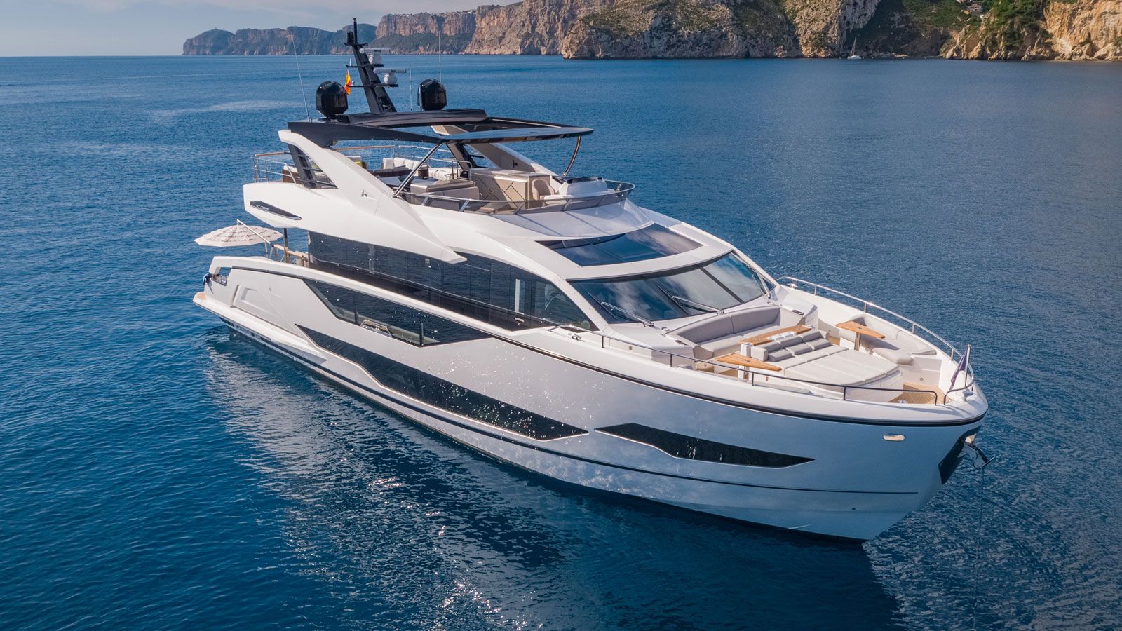 Julia Caroline yacht (Sunseeker, 27.1m, 2023)