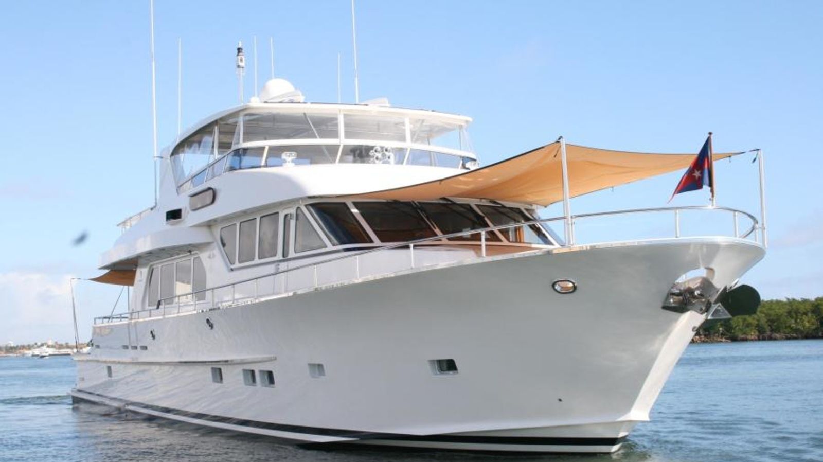 Paragon Yachts motor yacht Leanora sold