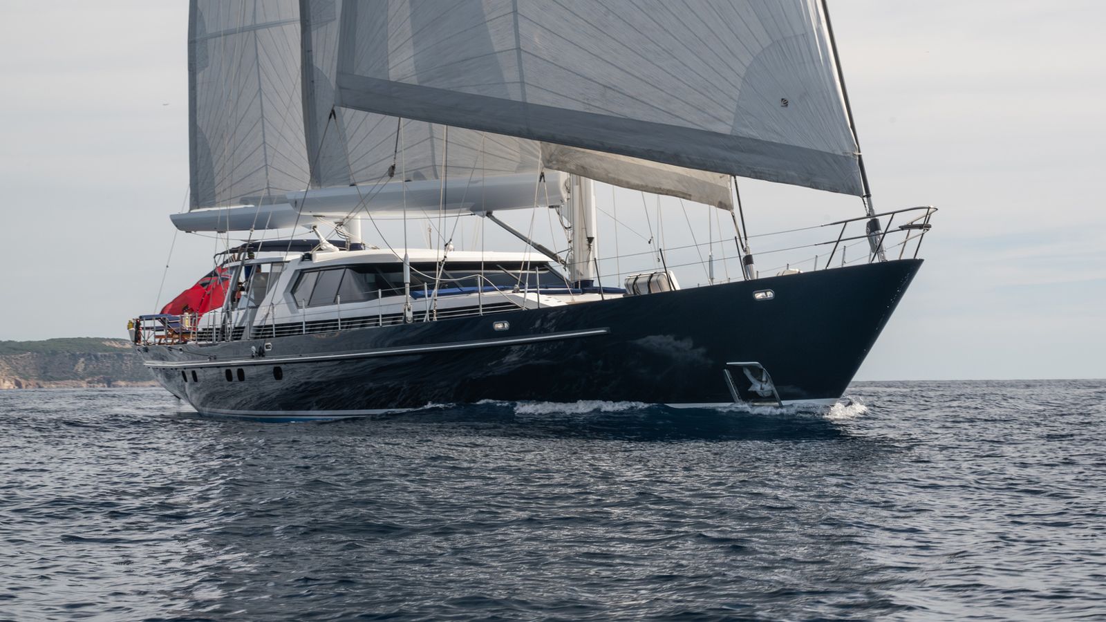 37m Pendennis ketch by Dubois and Disdale sold