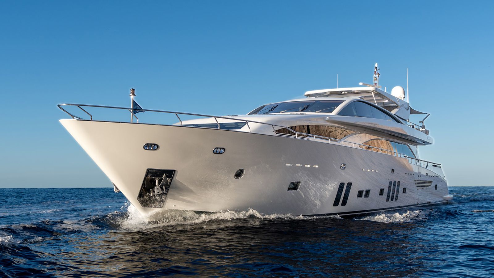 37m Couach flybridge motor yacht Arion joins market