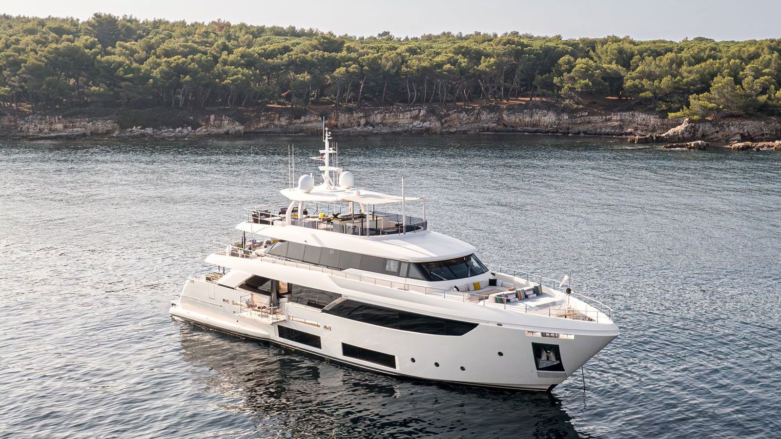33m Custom Line motor yacht Monkeyfish sold and renamed Newal