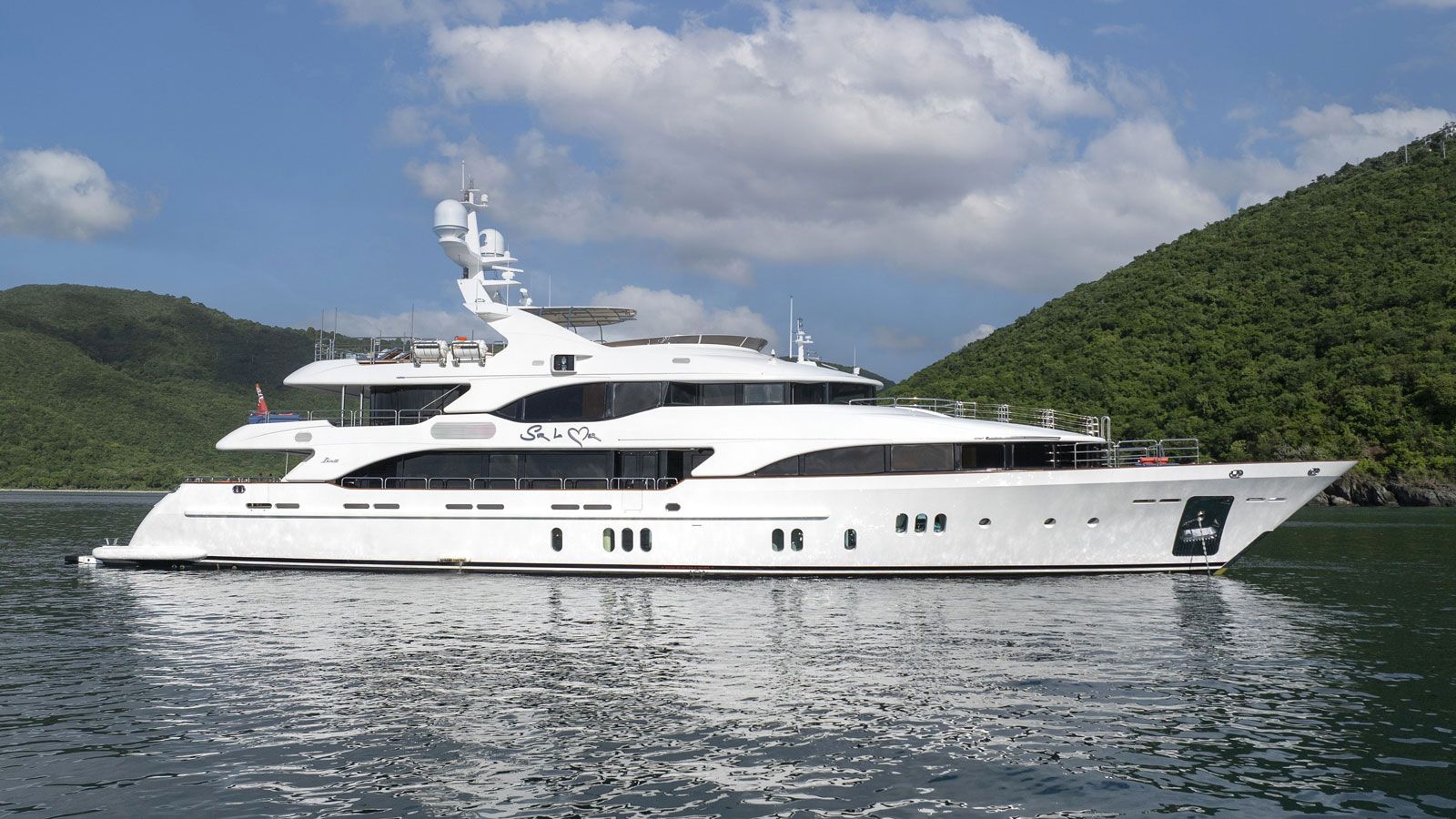 Sur La Mer yacht (Benetti, 44.2m, 2011)