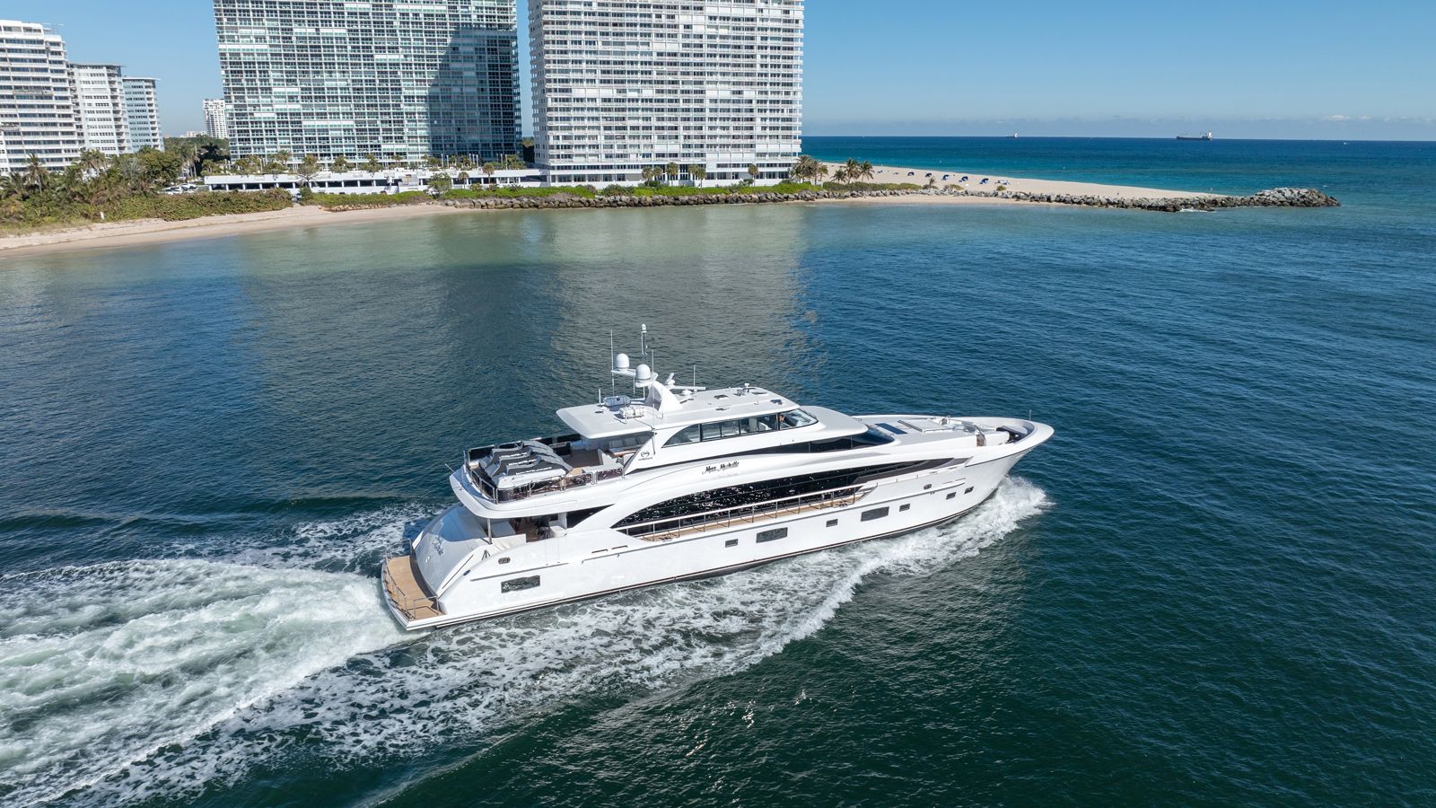 Washington state senate advances 10% "luxury tax" on yachts above $500,000