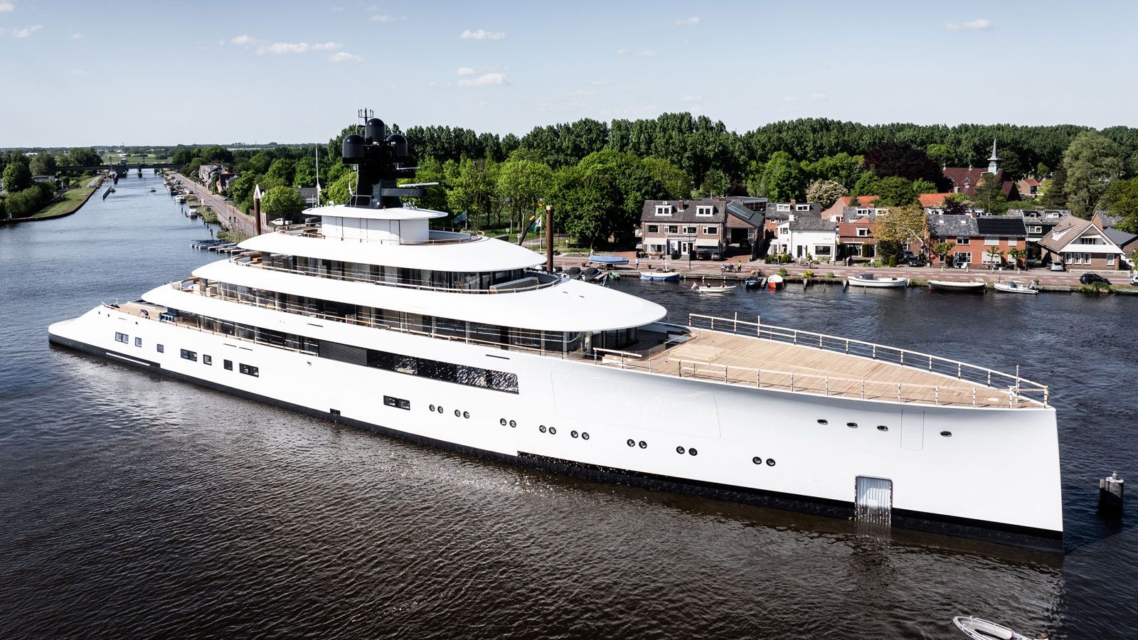 Pi yacht (Feadship, 100m, 2025)