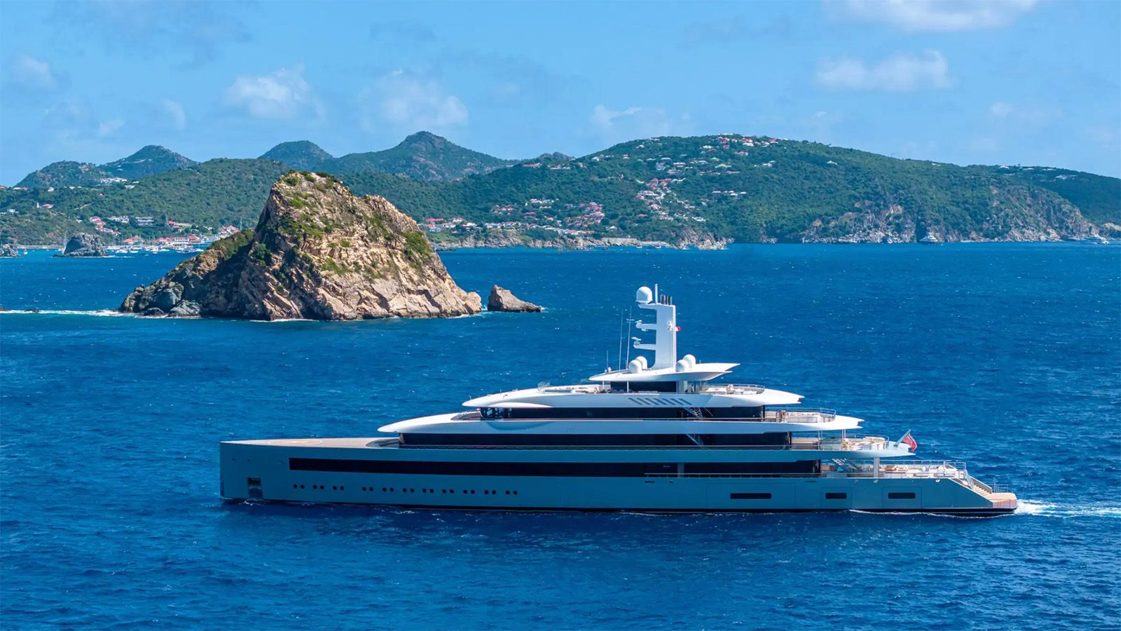 100m Feadship yacht Moonrise newly listed for sale