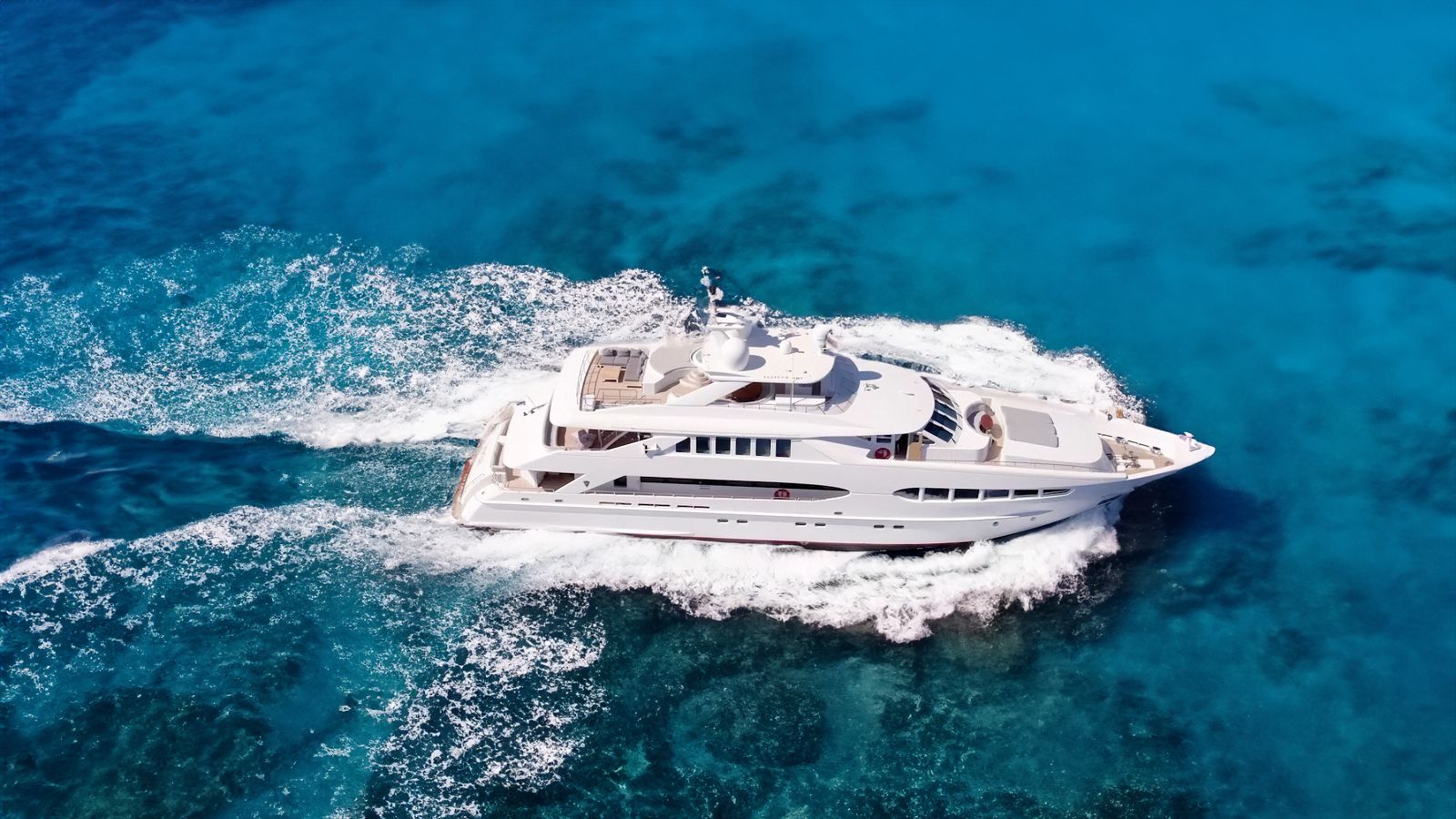 BENIK yacht for charter (Heesen Yachts, 40.4m, 2002)