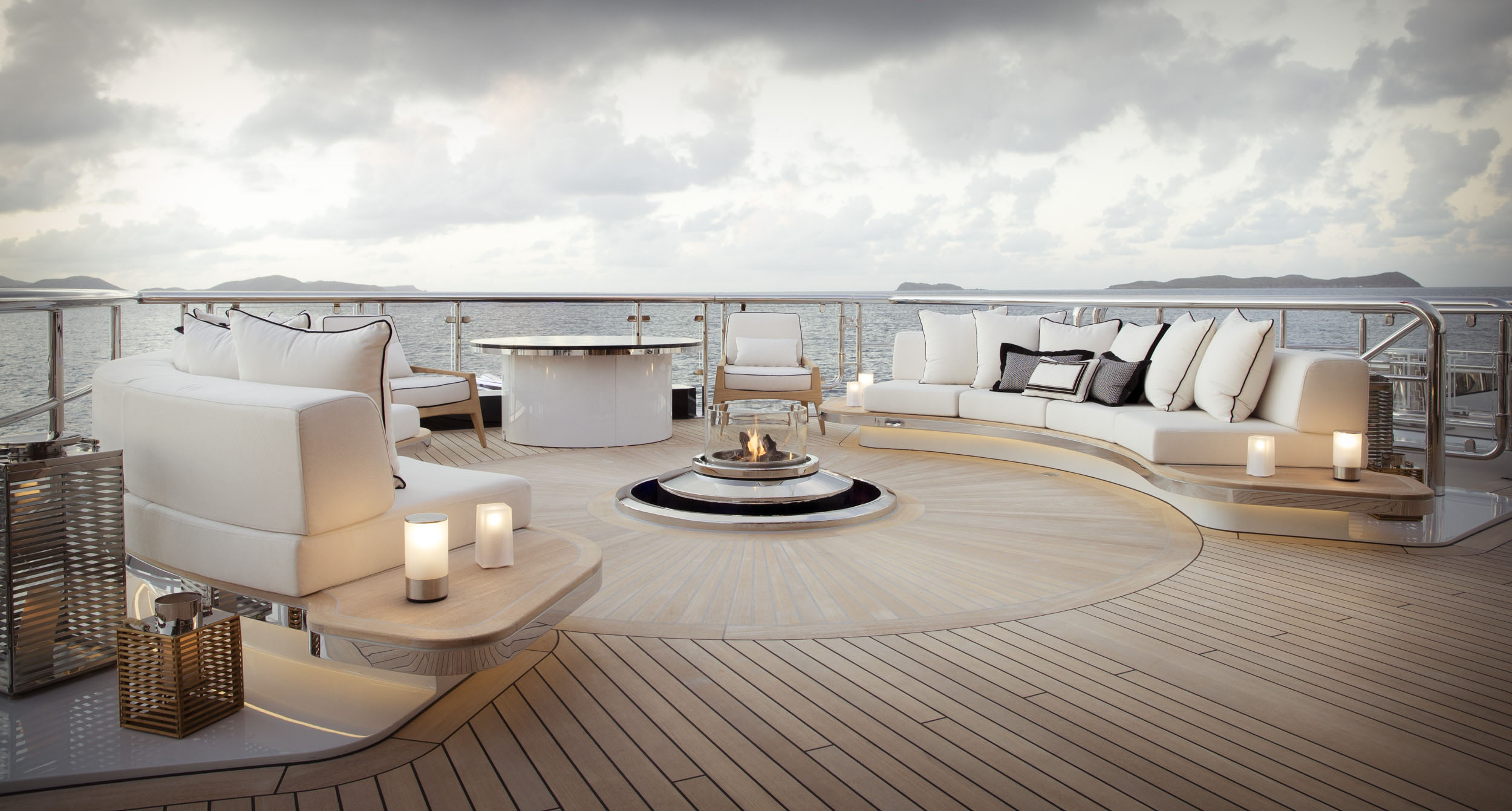 Yacht Fireplace Torquay £6M Superyacht Owner's 'flashing Back Lit