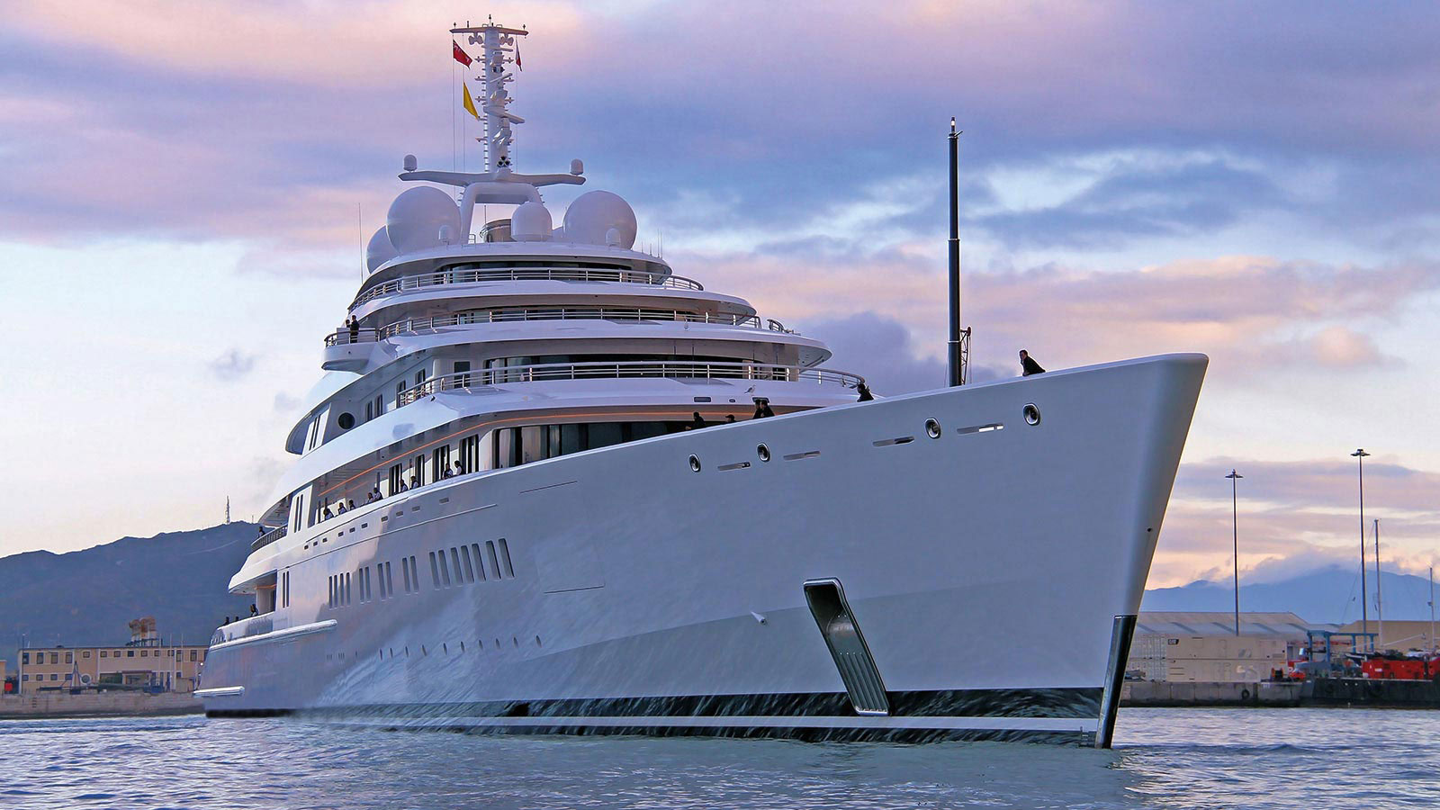Azzam Yacht Fuel Consumption