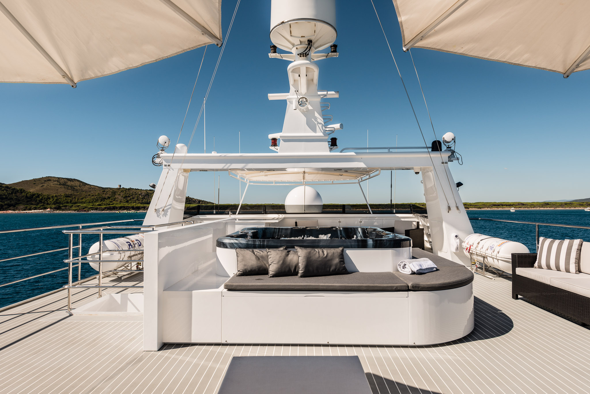 OUR WAY yacht for sale (Tenix Defence, 34.4m, 2005)