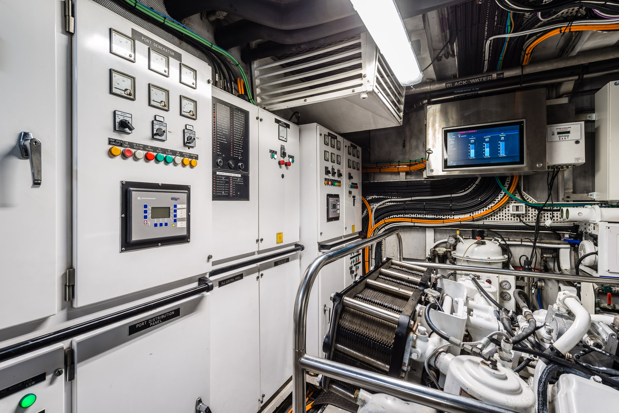 OUR WAY yacht for sale (Tenix Defence, 34.4m, 2005)