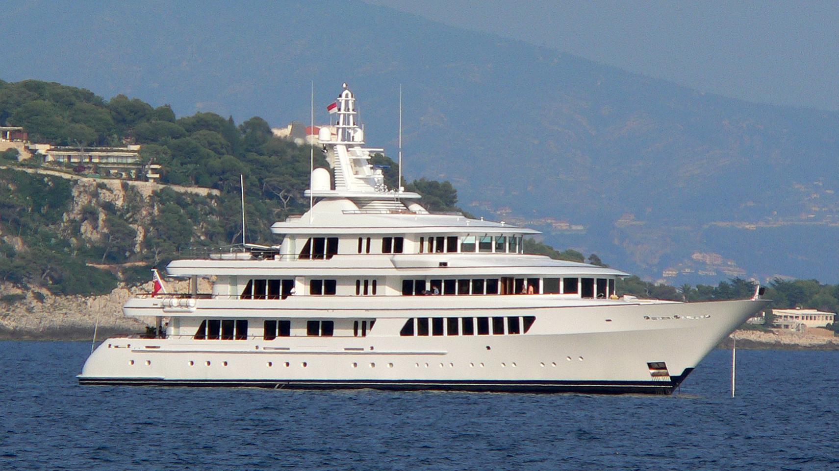 UTOPIA yacht (Feadship, 71.6m, 2004) | Boat International