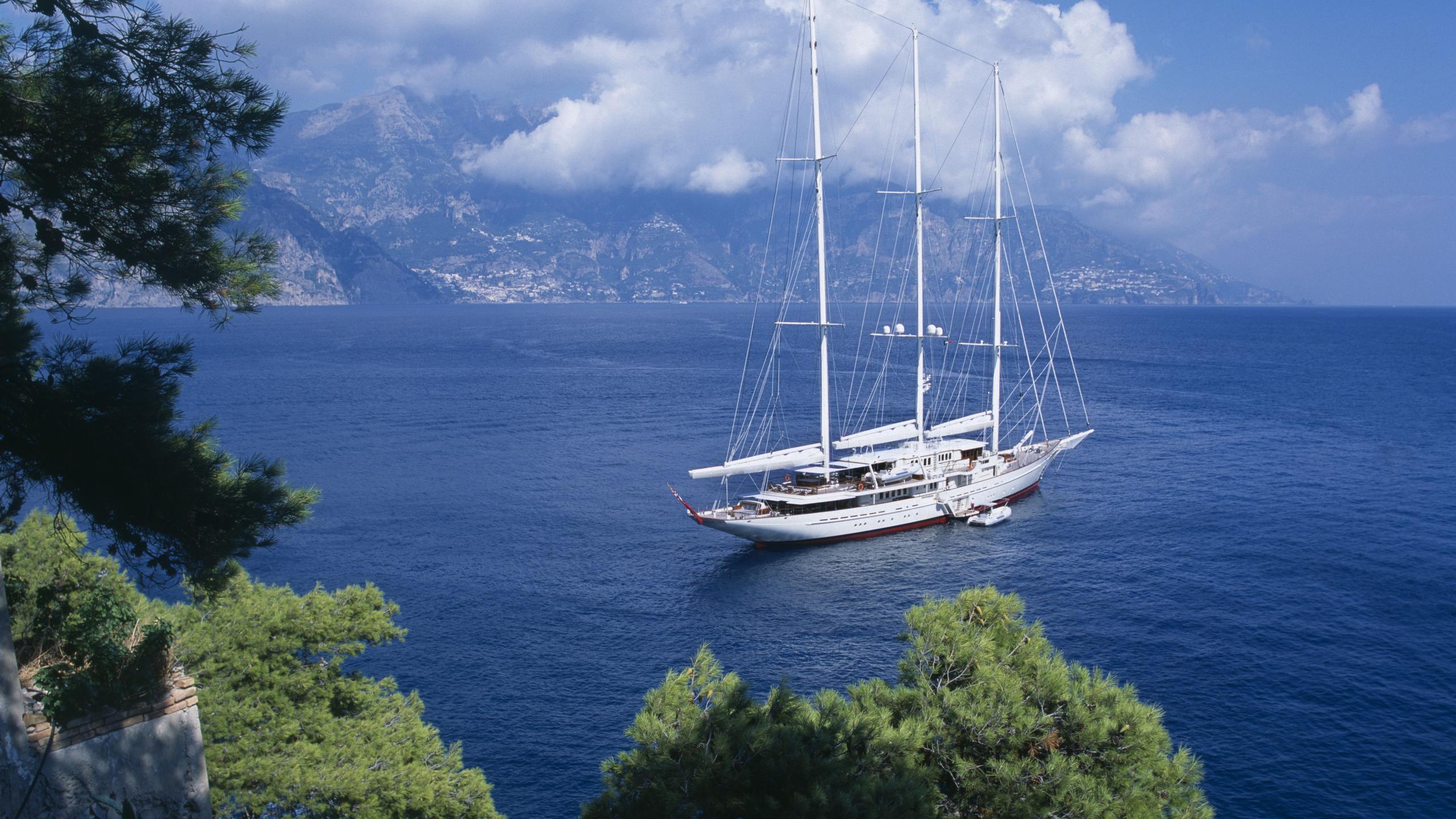 ATHENA yacht (Royal Huisman, 90m, 2004)