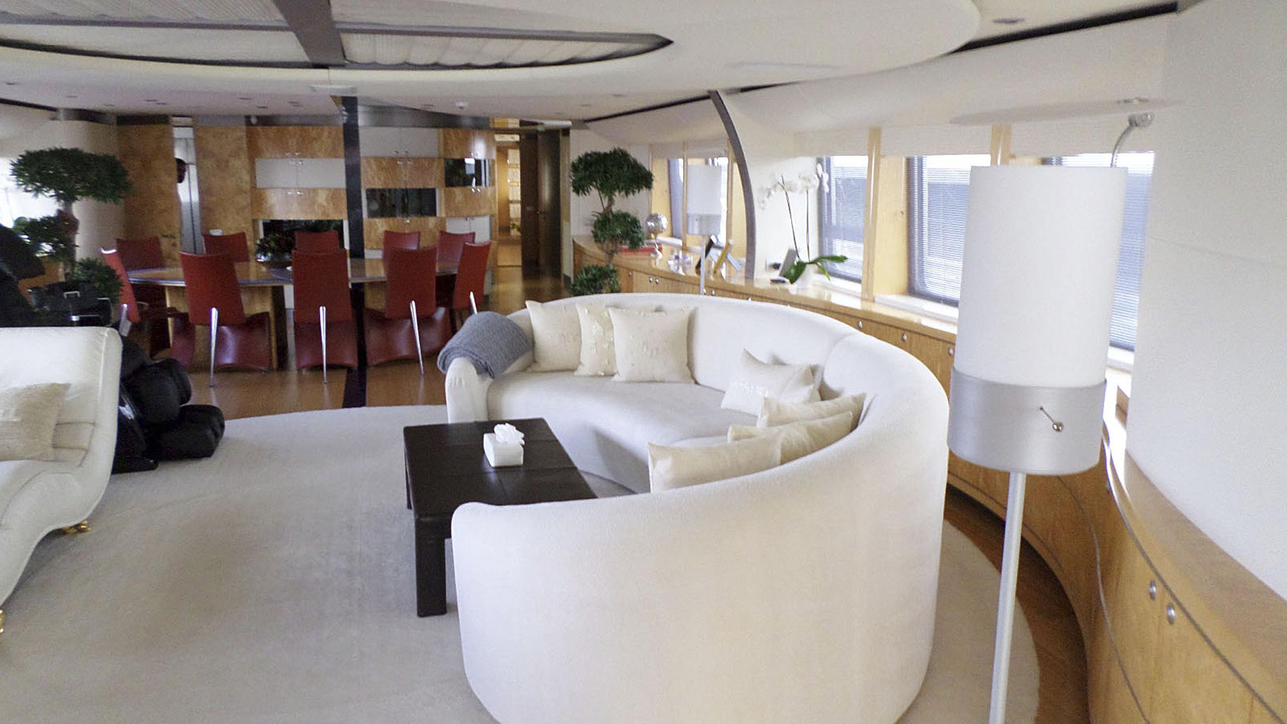 KING LOUIS yacht (Heesen Yachts, 46m, 2003) | Boat International