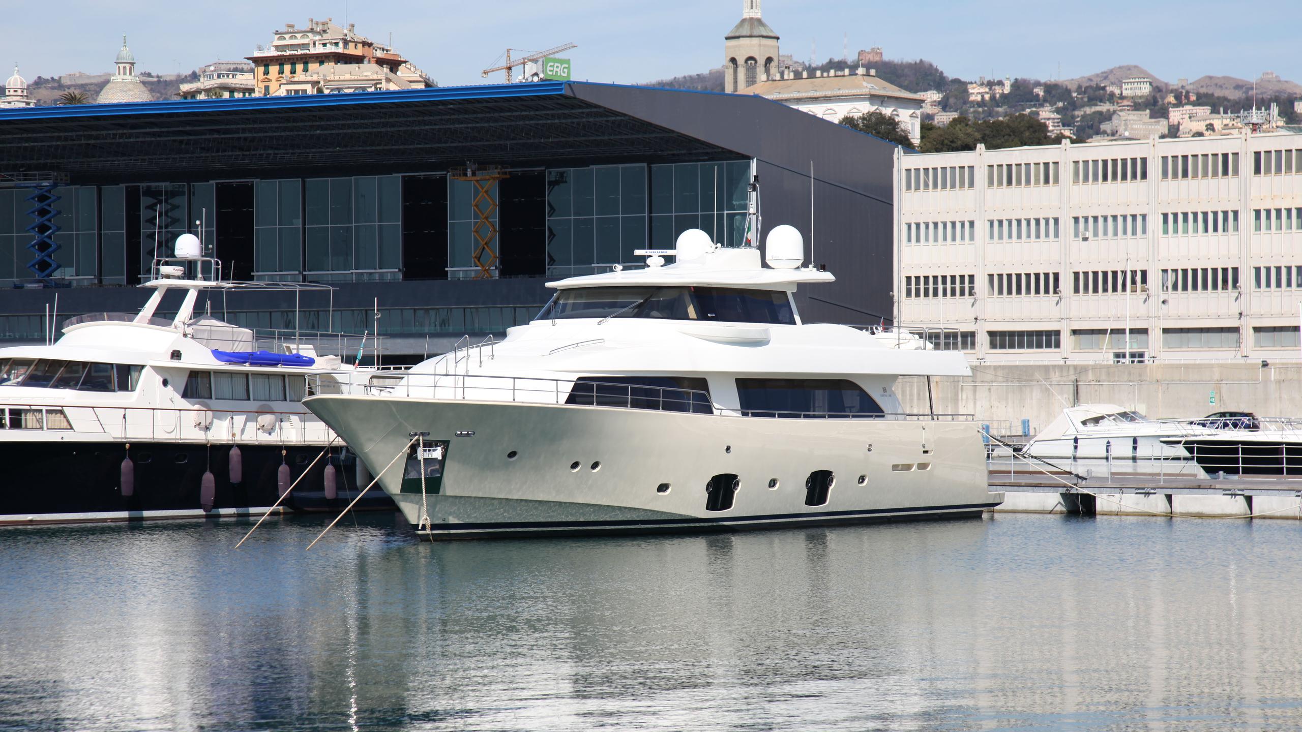 ULYSSIA yacht (Custom Line, 26.22m, 2009) | Boat International