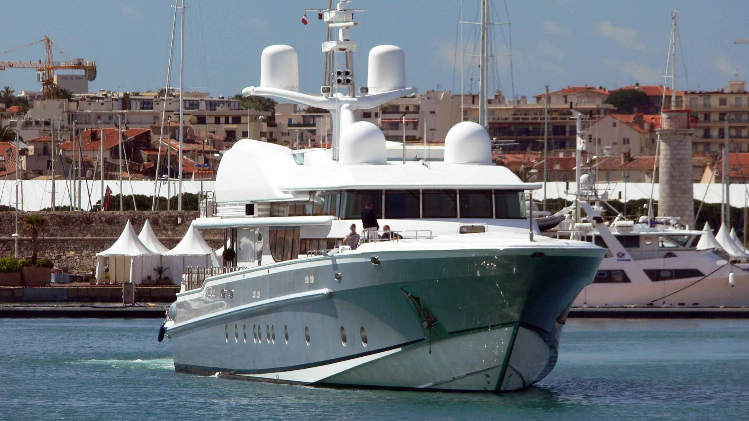 THUNDER yacht (Oceanfast, 49.83m, 1998)