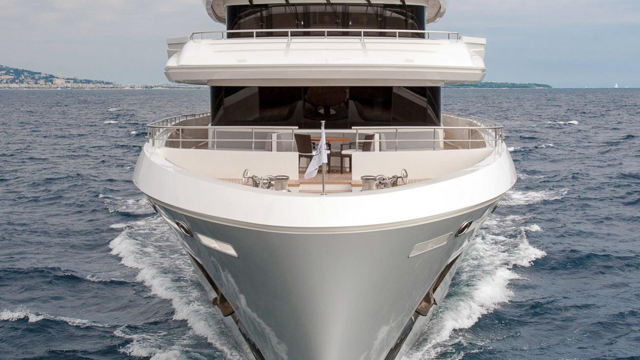 I NOVA yacht (Cosmo Explorer, 49.75m, 2013)