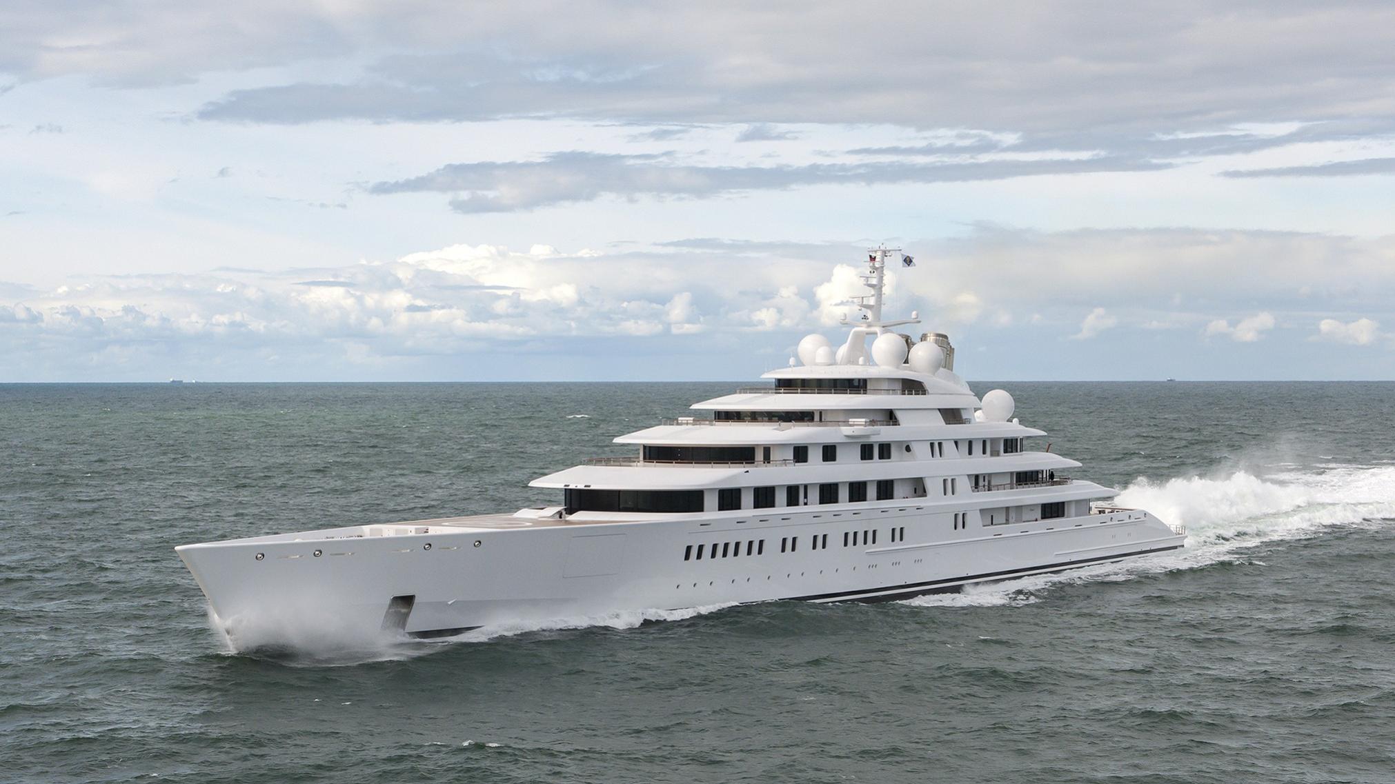 AZZAM Yacht Lurssen 180 61m 2013 AZZAM Yacht Lurssen 180 61m 2013