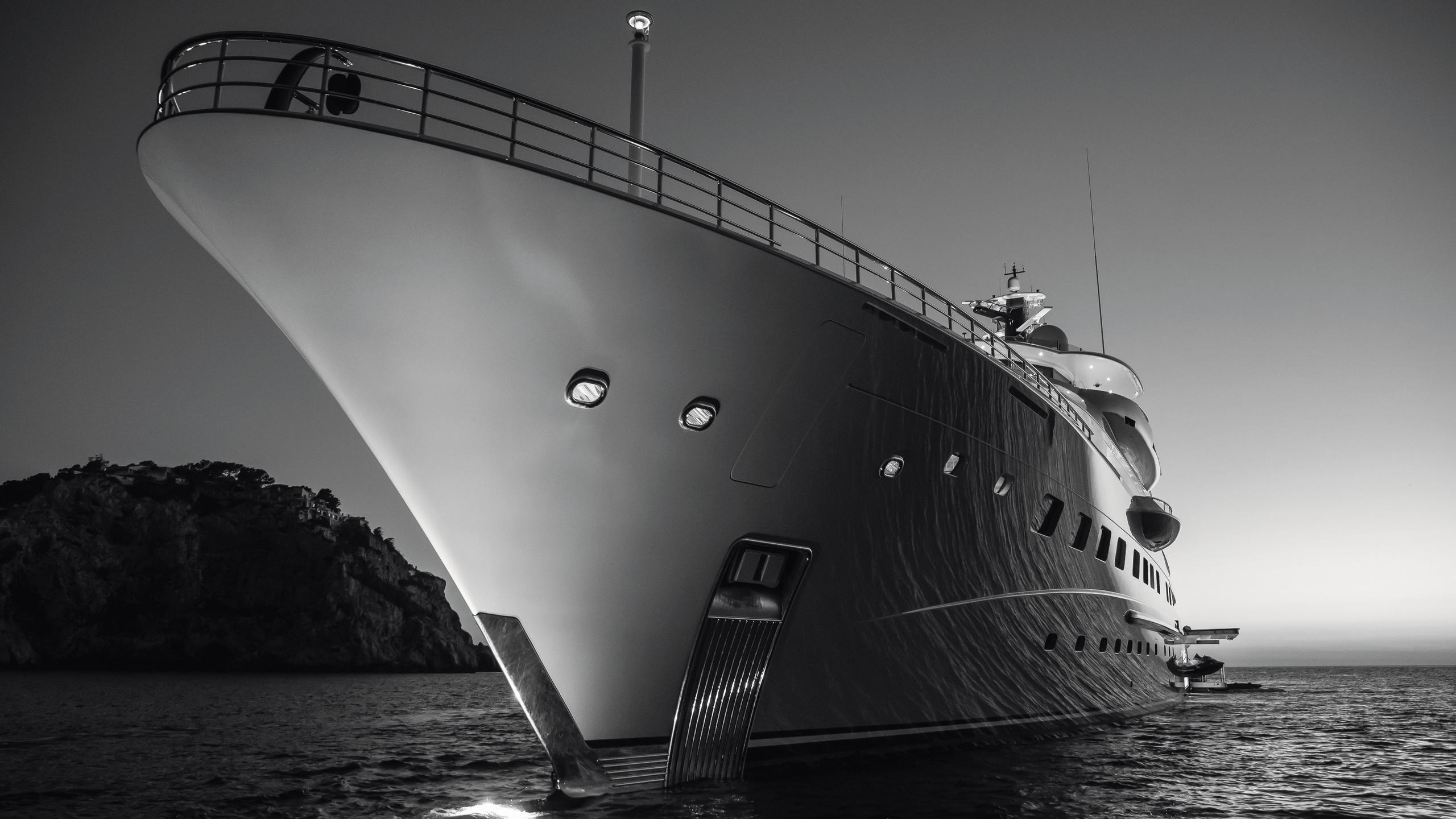 HERE COMES THE SUN yacht (Amels, 83m, 2016)