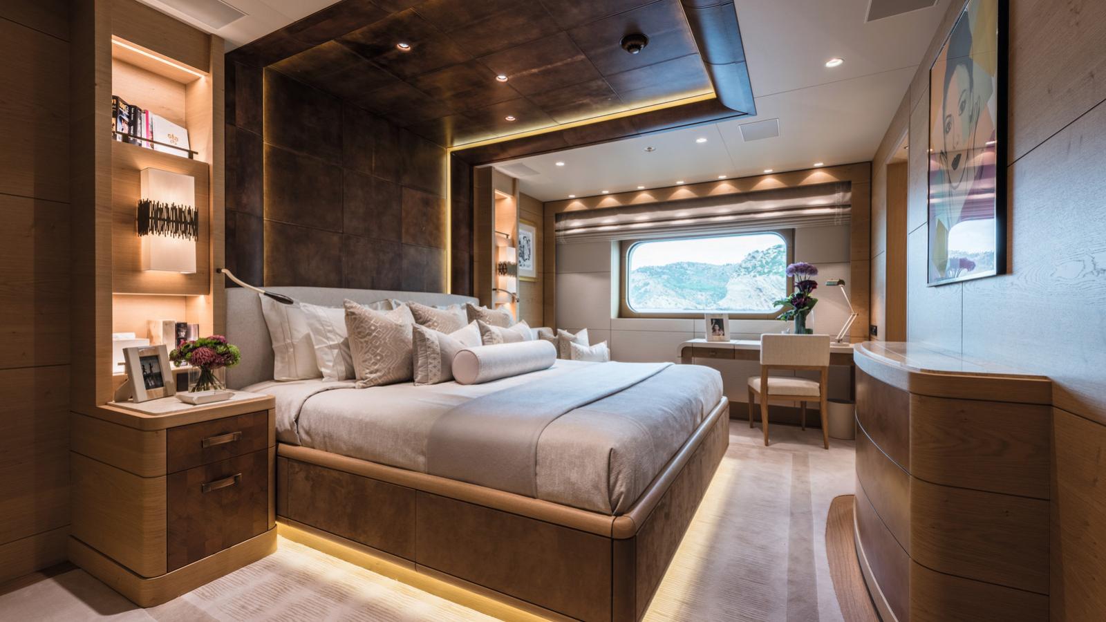 HERE COMES THE SUN yacht (Amels, 83m, 2016)